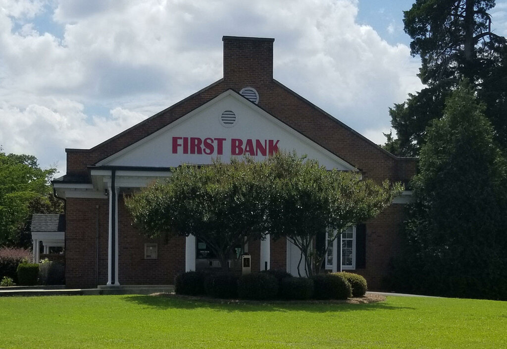 ATM'ler First Bank - Kenansville, Nc, Kuzey Carolina Eyaleti, foto