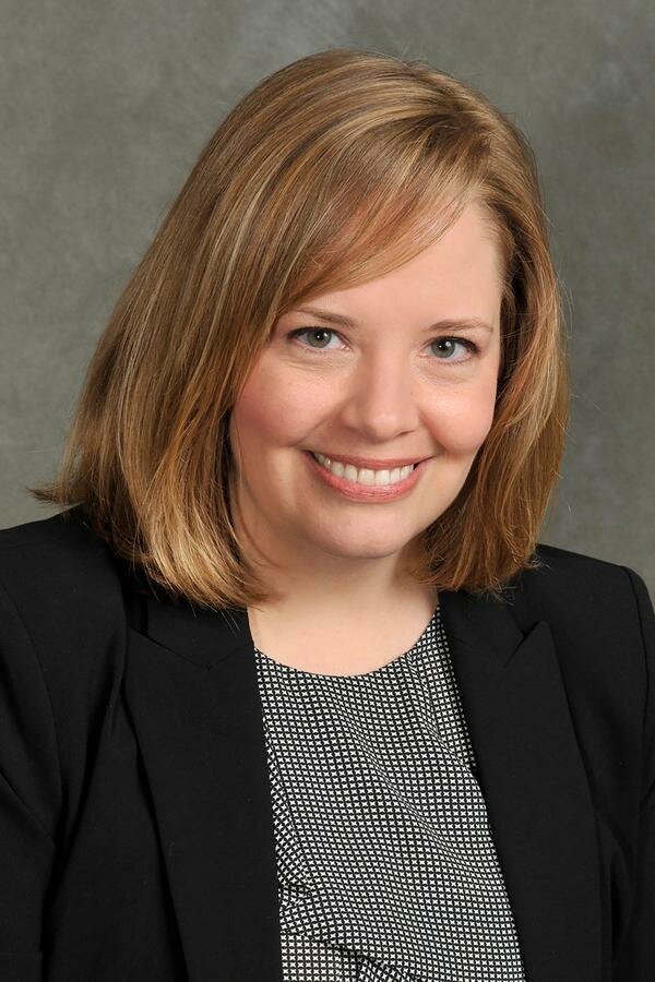 Yatırım fonu firmaları Edward Jones - Financial Advisor: Amy J Wild, Minnesota Eyaleti, foto