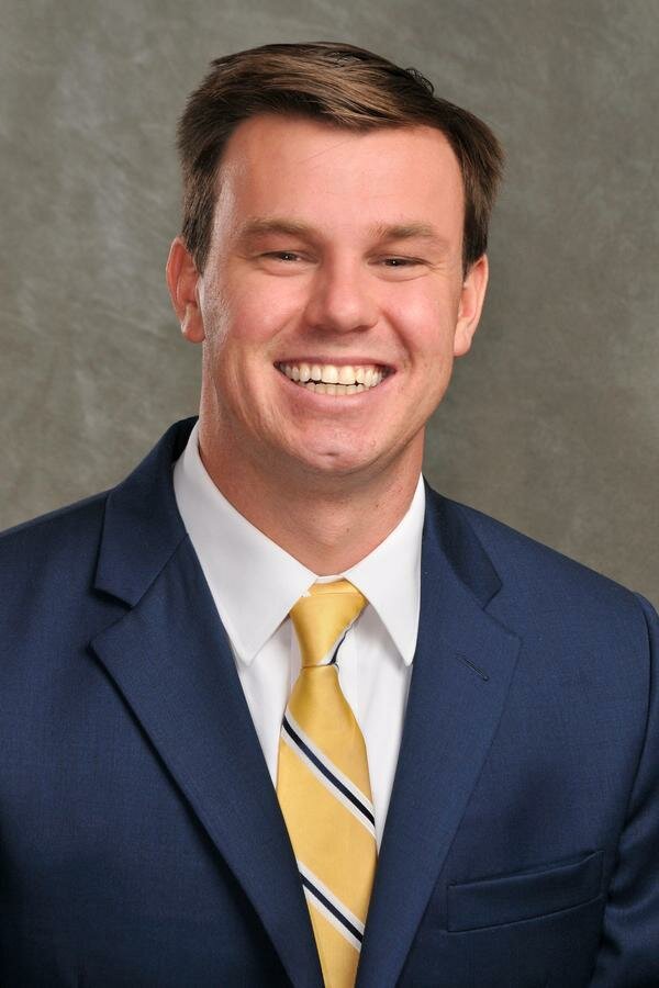 Yatırım fonu firmaları Edward Jones - Financial Advisor: Hilton Oneal, Kuzey Carolina Eyaleti, foto