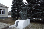 Братская могила (Nizhnyaya ulitsa No:29, selo Kamyshevka), anıt, heykel  Rostovskaya oblastından