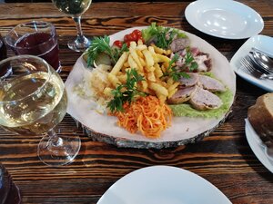 Сказка (Bresckaja voblasć, Kamianiucki Rural Council, 34), kafe  Brestskaya oblastından
