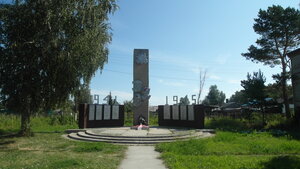 Героям Великой Отечественной войны (Novosibirsk Region, Kochenyovskiy munitsipalny rayon, derevnya Ovchinnikovo, Oktyabrskiy pereulok), anıt, heykel  Novosibirskaya oblastından