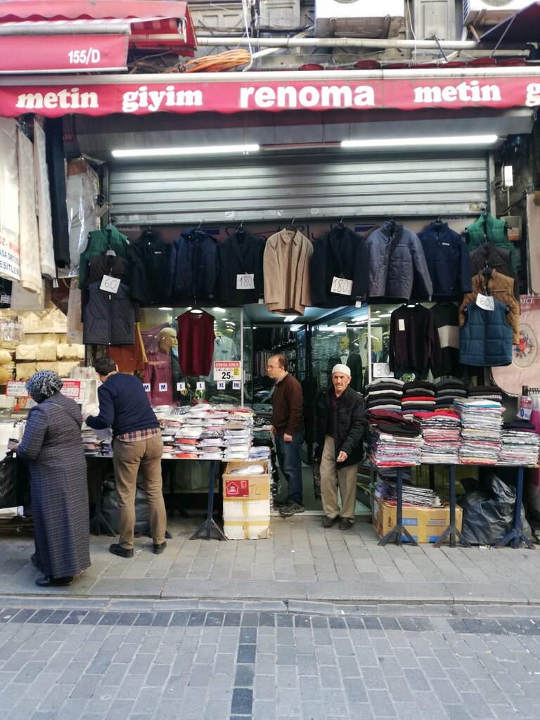 Giyim mağazası Metinler Konfeksiyon, İstanbul, foto