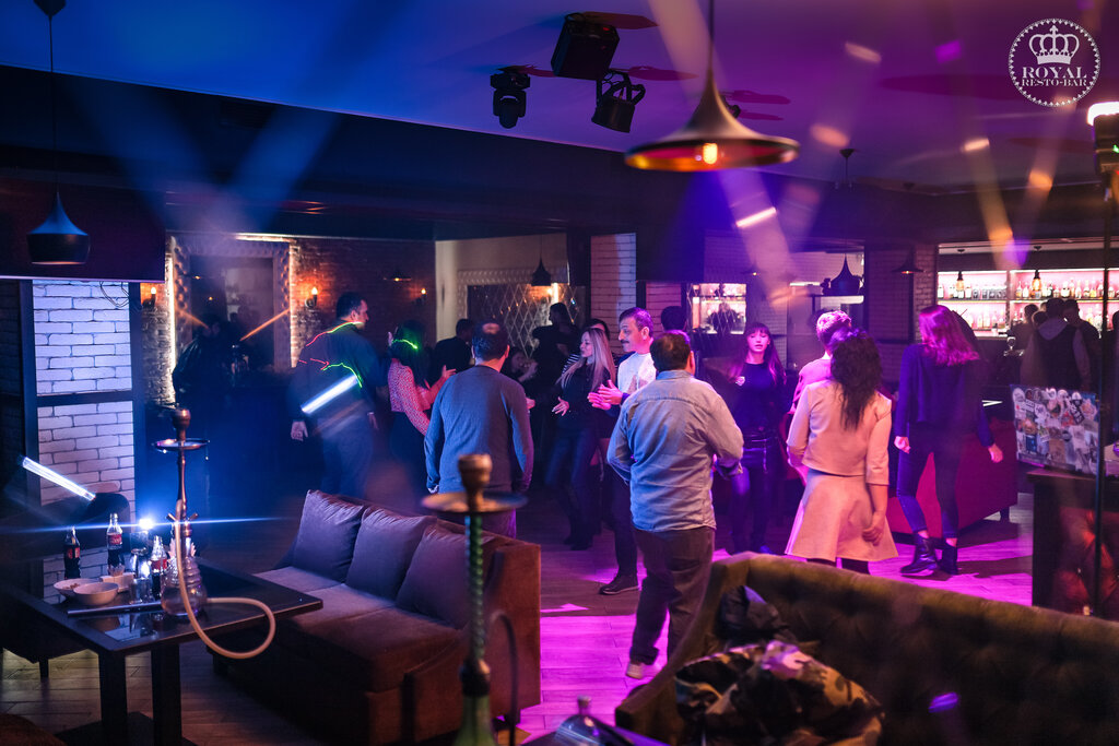 Gece kulüpleri Royal resto-bar, Georgievsk, foto