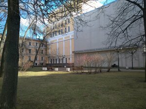 Дерптский сквер (Saint Petersburg, Derptskiy skver), meydan  Saint‑Petersburg'dan