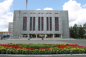 Palace of Labor and Consent (Metallurgov Avenue No:22, Krasnoyarsk), kültür ocakları  Krasnoyarsk'tan