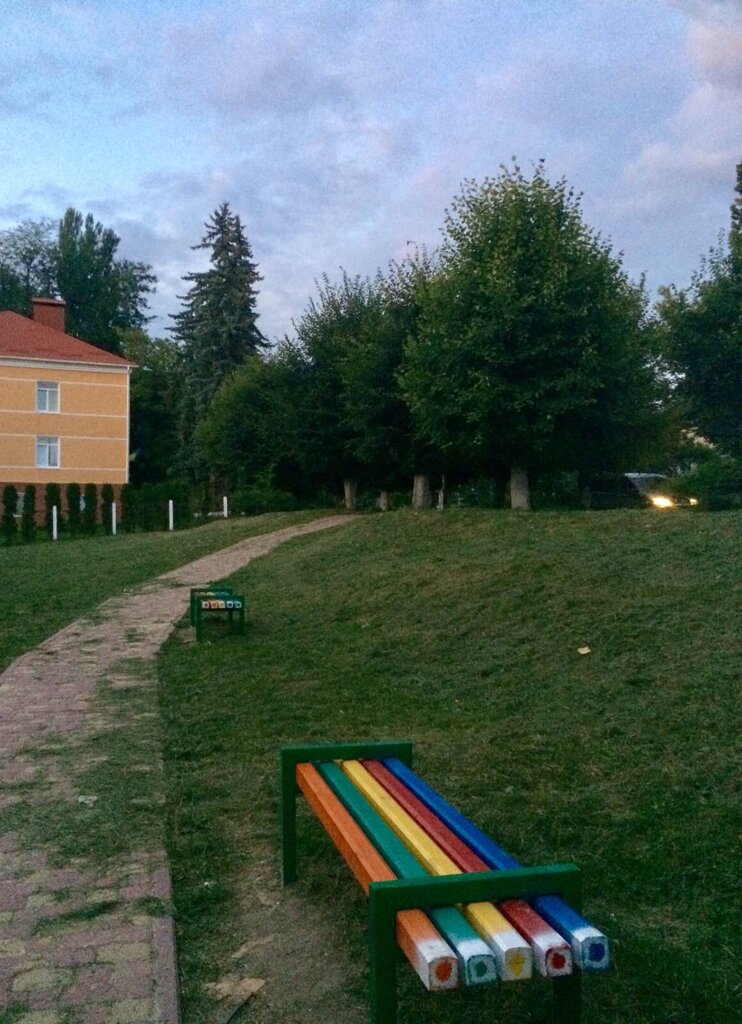 Oyun alanı Детская площадка, Kamenec‑Podolskij, foto