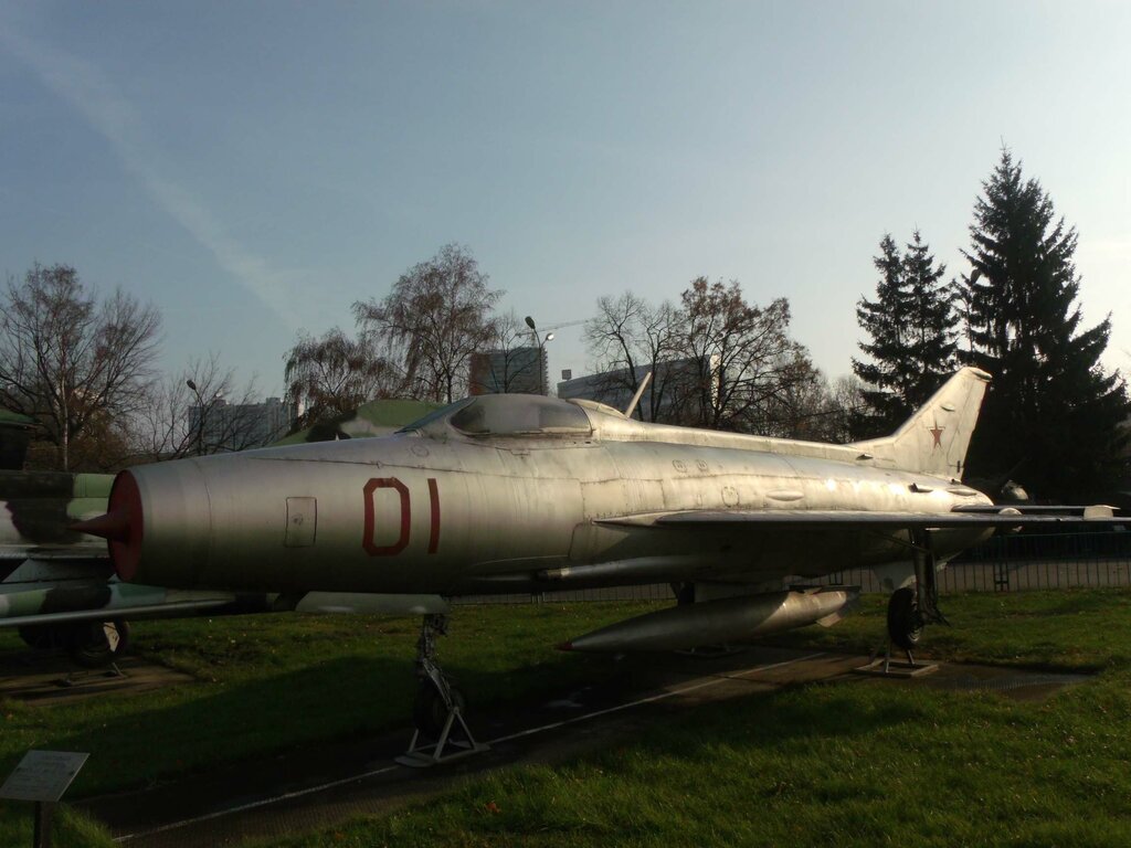 Teknoloji anıtı Истребитель МиГ-21СМ, Moskova, foto