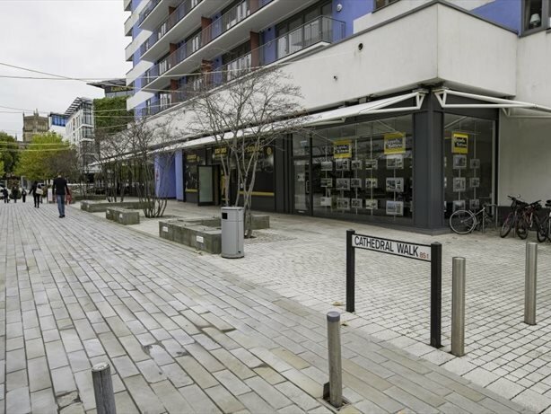 Arazi dizisi Chappell & Matthews Sales and Letting Agents Bristol Harbourside, İngiltere, foto