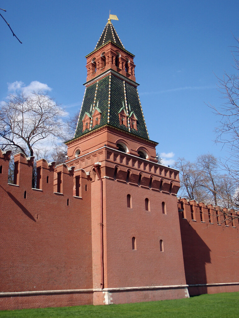 Turistik yerler Second Unnamed Tower, Moskova, foto