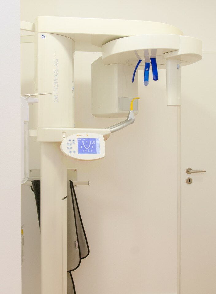 Özel ağız ve diş sağlığı klinikleri ve muayenehaneleri Schmölz Alexandra Dr. med. dent., Zahnärztin, Bavyera, foto