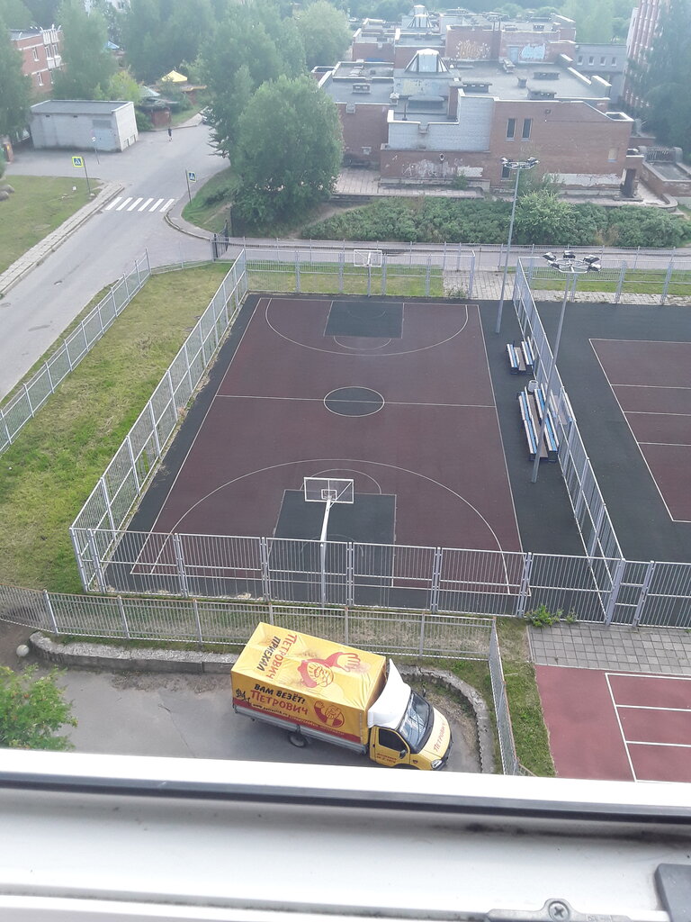 Oyun alanı Playground, Sosnoviy Bor, foto