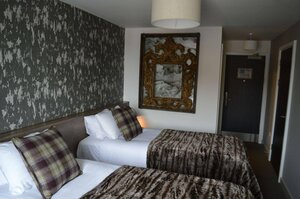 The Lodge (England, Royal County of Berkshire, Borough of West Berkshire, Civil Parish of Greenham), otel  Berkshire County'den