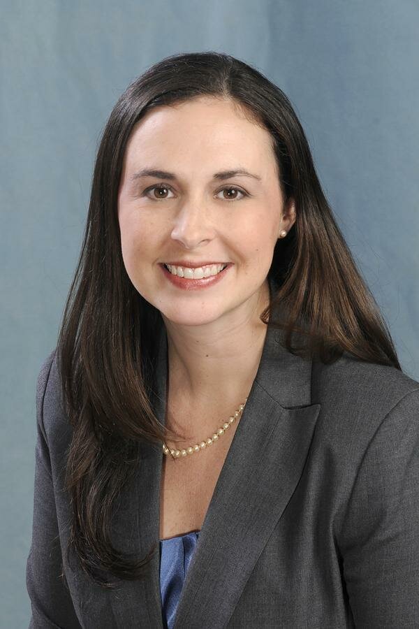 Yatırım fonu firmaları Edward Jones - Financial Advisor: Mary M Tinsley, Florida Eyaleti, foto