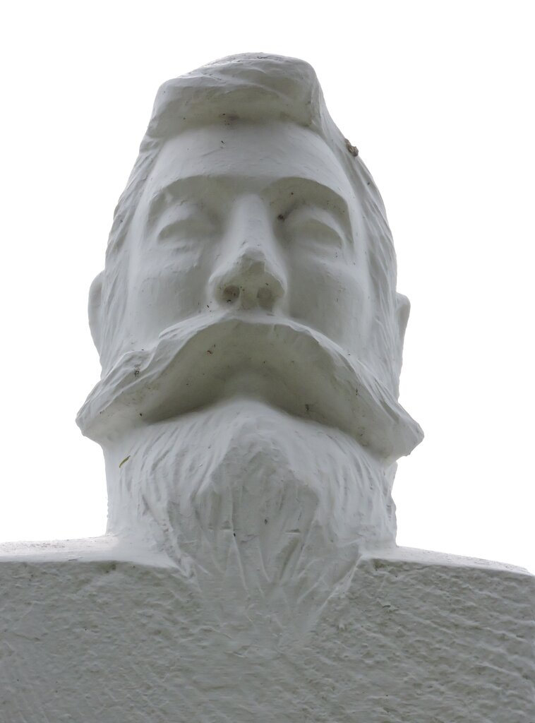 Anıt, heykel Я.М. Поздеев, Ustugna, foto