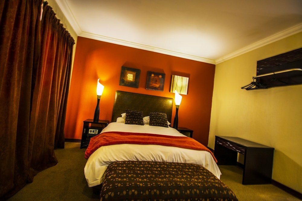 Otel Coyotes Hotel and Conference Centre, Mbombela, foto