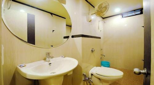 Otel Oyo 9757 Hotel Siddharth, Jabalpur, foto