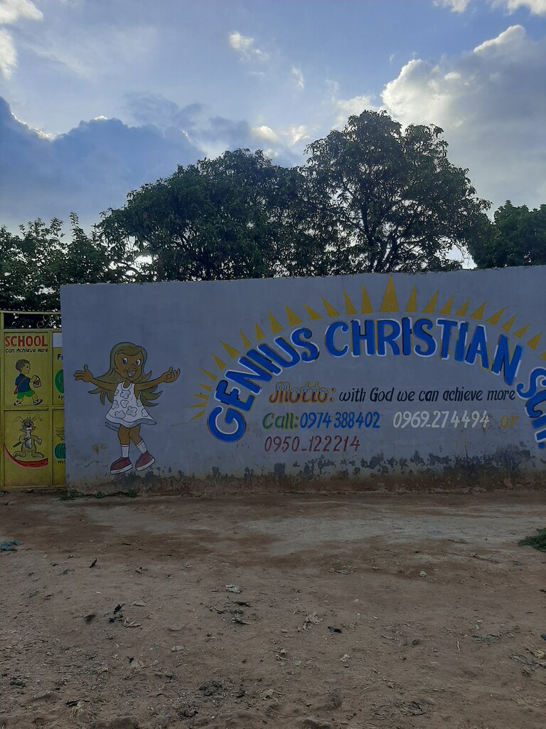 Ortaokul Genius Christian School, Lusaka, foto