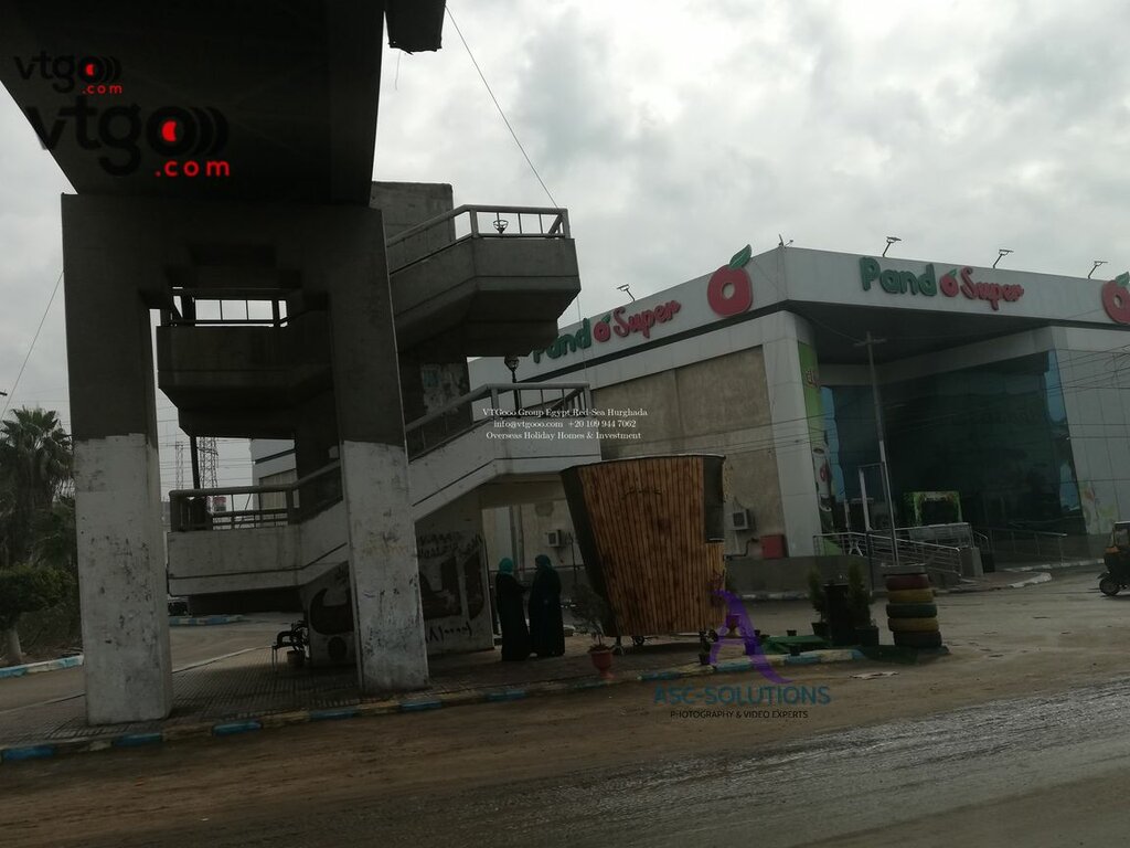 Toplu taşıma durağı Al Kasr Al Aini Hospital, Kahire, foto