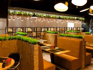 Кто Ест Что (No:4, rayon Severnaya Zhilaya Chast, mikrorayon Severnaya Kommunalnaya Zona, Noviy Urengoy), kafe  Novy Urengoy'dan