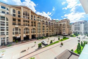 Apart hotel Krasnaya Polyana (Gornaya Karusel Street No:4, Esto-Sadok Village), otel  Soçi'den