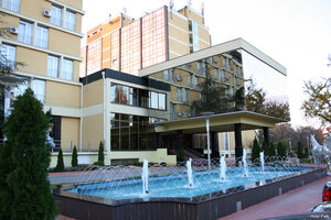 Hotel Park Novi Sad (Ulica Novosadskog sajma No:35), otel  Novi Sad'dan