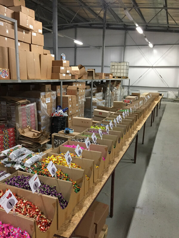 Hediyelik eşya mağazaları Novogodnie podarki, Elista, foto