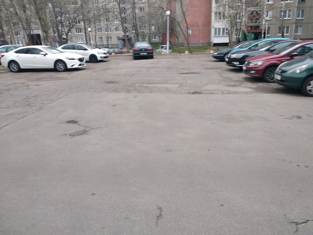 Otoparklar Parking lot, Minsk, foto