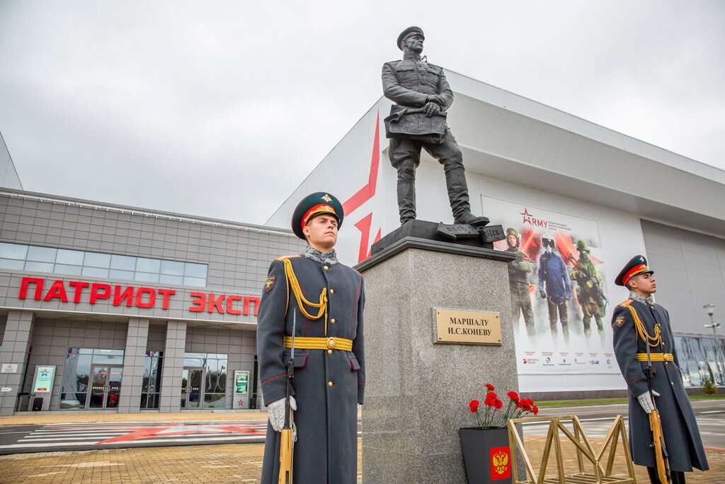 Anıt, heykel Маршал Иван Степанович Конев, Moskova ve Moskovskaya oblastı, foto