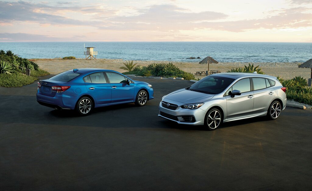 Otomobil yedek parçaları Subaru of Naples, Florida Eyaleti, foto