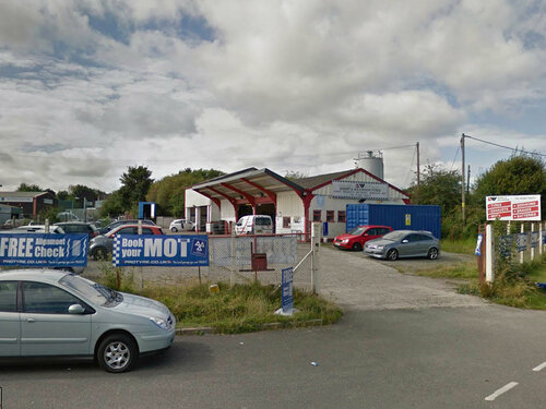 Otomobil ekspertizi Barry & Wilkinson Tyre & Exhaust - Team Protyre, Galler, foto