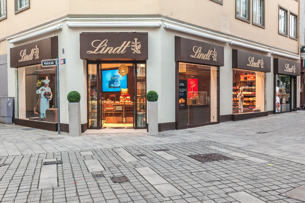 Kuruyemiş, atıştırmalık, kuru meyve Lindt Boutique Düsseldorf, Düsseldorf, foto
