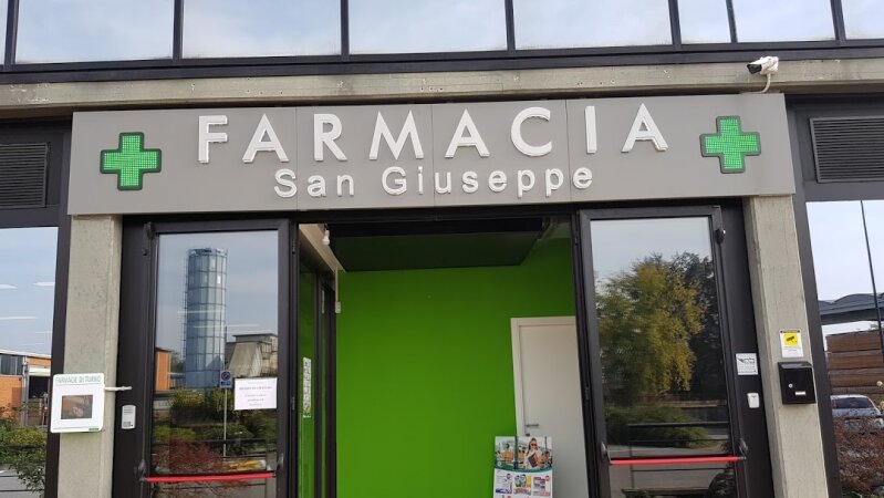 Eczaneler Farmacia San Giuseppe, Lombardiya, foto