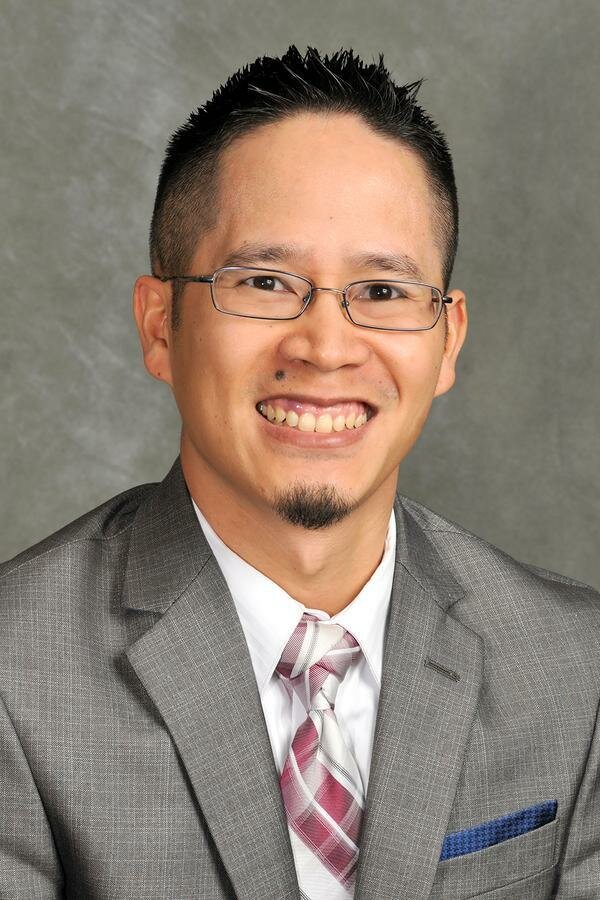 Yatırım fonu firmaları Edward Jones - Financial Advisor: Vinh Ma, Grand Rapids, foto