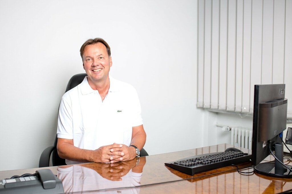 Plastik cerrahi klinikleri Dr. Ralf Frönicke Institut für Ästhetische Medizin Brustvergrößerung München Brustvergrößerung plastische Chirurgie München, Münih, foto