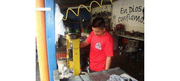 Otomobil yedek parçaları Hnos. Teca, Cajas Automáticas, Guatemala, foto