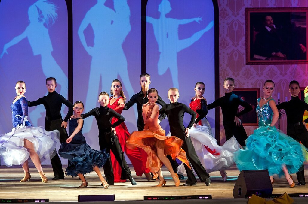 Dans okulları Ten Dance & Caezar, Koroliov, foto