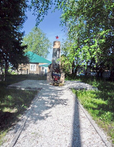 Погибшим в Великой Отечественной войне (Kemerovo — Kuzbass Region, Novokuznetskiy Municipal District, selo Beryozovo), anıt, heykel