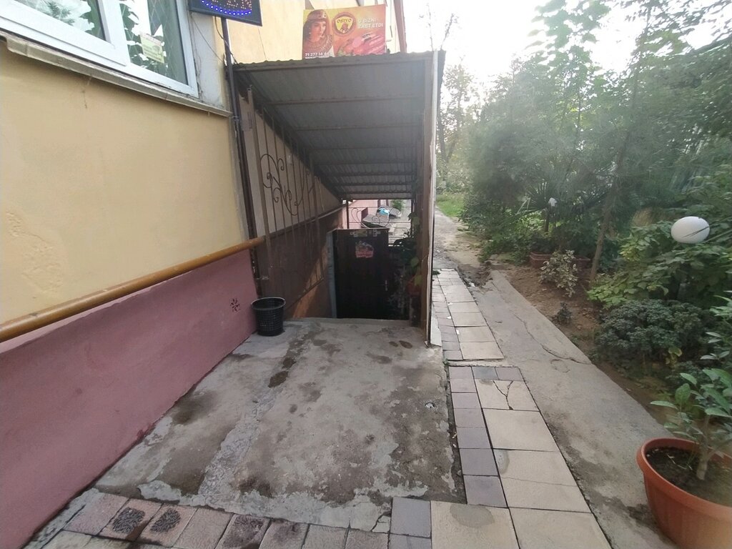 Market Grocery Store, Andican, foto