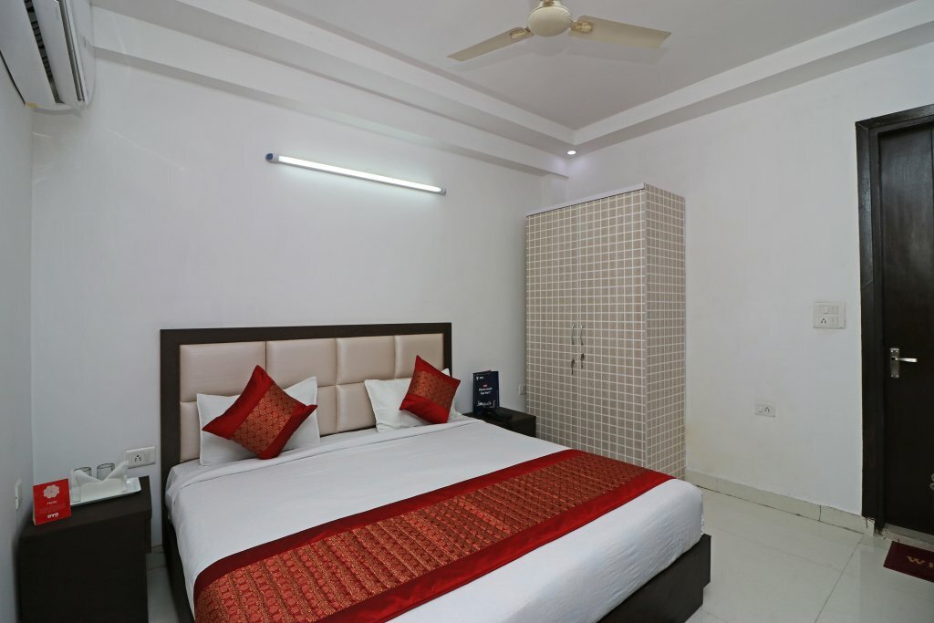 Otel Oyo 12732 Avalon Palace, Delhi, foto