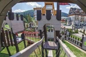 Hotel Nosalowy Dwór (Lesser Poland Voivodeship, Powiat Tatrzański, Zakopane), otel  Zakopane'den