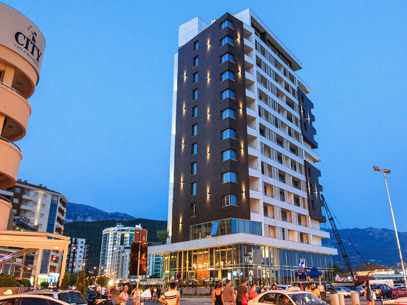 Otel Apartments Status Wow, Dünya, foto