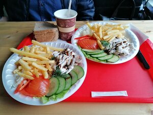 Eda'kи (Makarenko Street No:12к6, Belgorod), fast food  Belgorod'dan