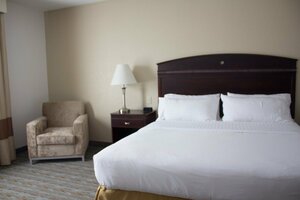 Holiday Inn Express West Jefferson (California, County of Alameda, Hampton Court), otel  Kuzey Carolina Eyaleti'nden