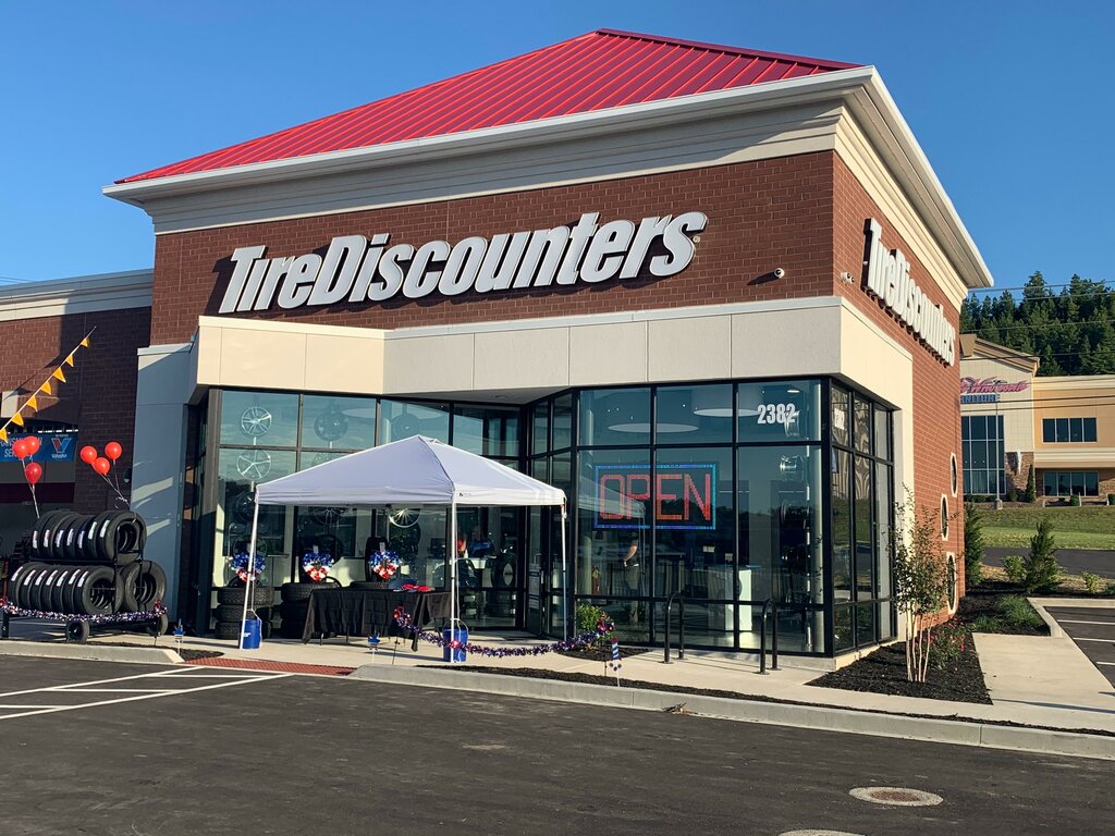 Otomobil kliması firmaları Tire Discounters, Tennessee Eyaleti, foto