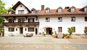 Hotel Frey (Hauptstraße No:15, Ismaning), otel  Bavyera'dan