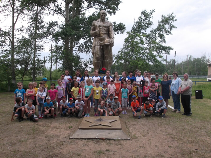 Anıt, heykel Неизвестному солдату, Omskaya oblastı, foto