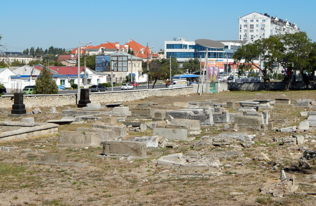 Mezarlıklar Караимское национальное кладбище в Севастополе, Sevastopol, foto