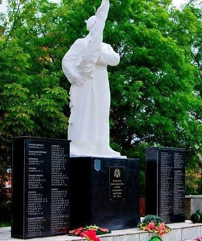 Anıt, heykel Погибшим в годы Великой Отечественной войны, Brestskaya oblastı, foto