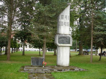 Anıt, heykel Уроженцам Свенте, погибшим в Великой Отечественной войне, Dünya, foto